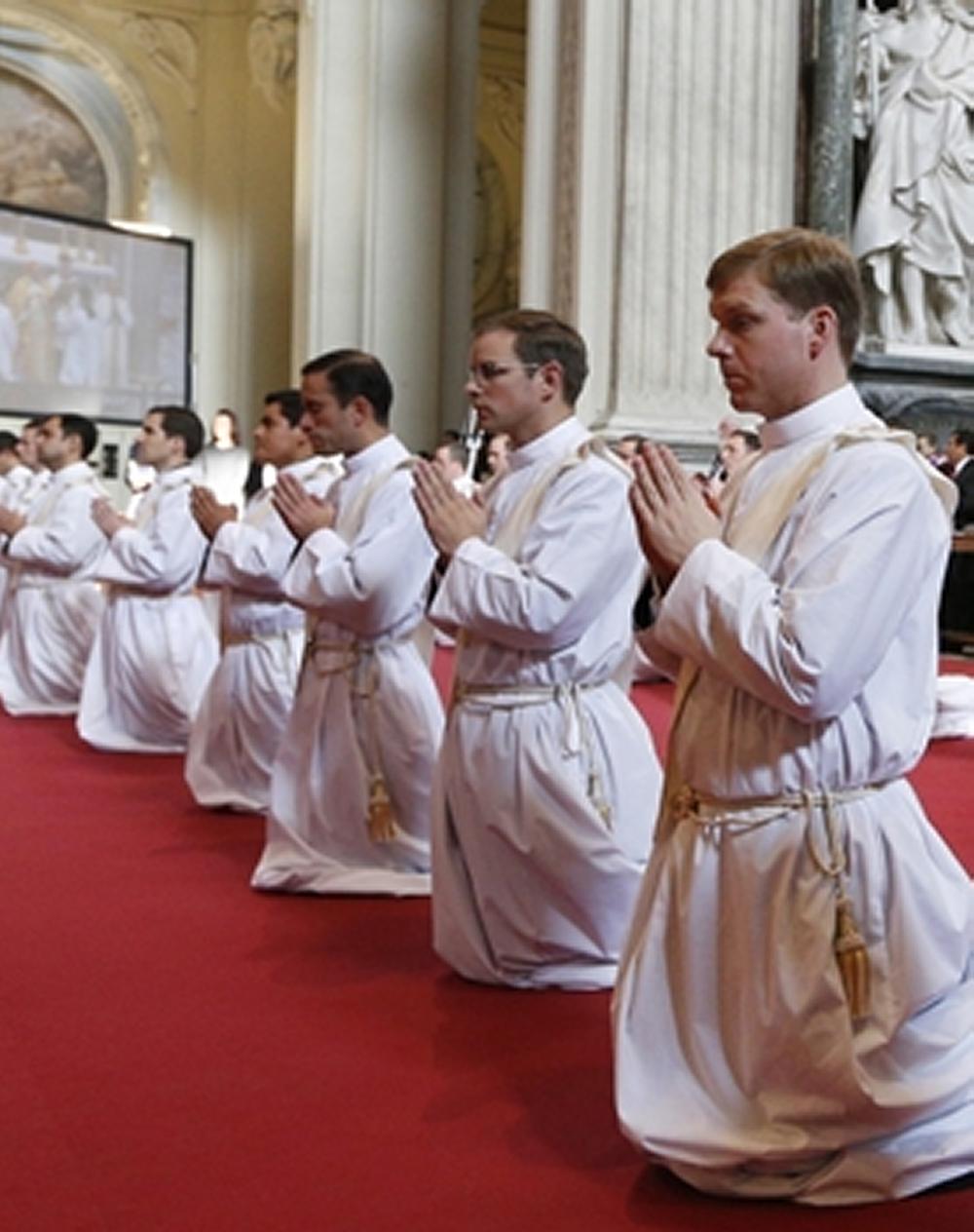 Sins of the past still overshadow Legionaries of Christ ...