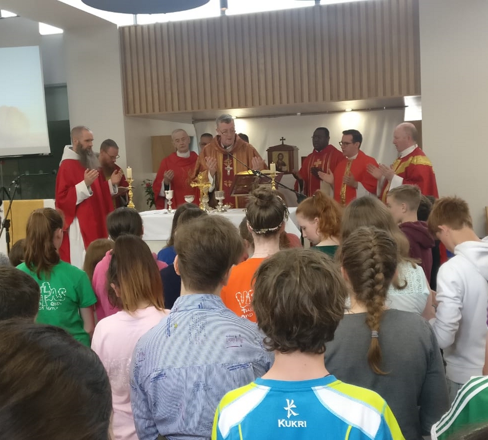 Young people get to know Jesus at “play and pray” camp ...